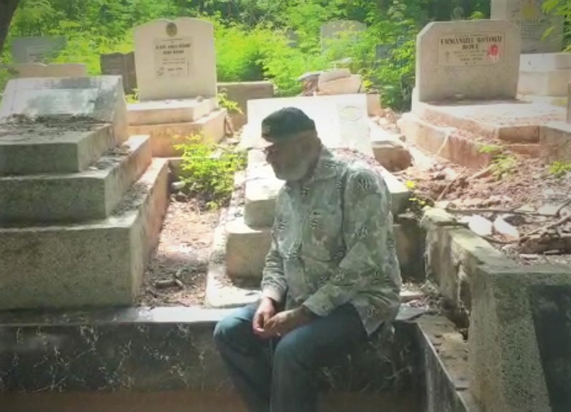 H.E Alhaji Said Sinare marks the end of 2022 Ramadan with a solemn ...